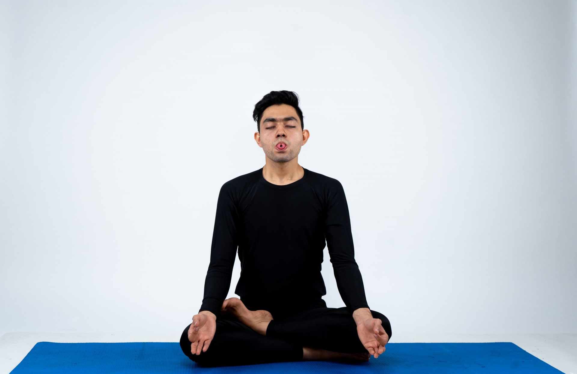 Ujjayi Pranayama Technique to Support Yoga Postures